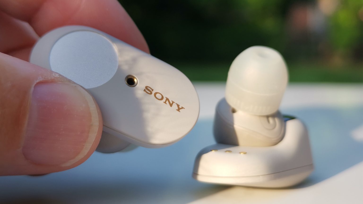 The Best True Wireless Earbuds These Are The Top Apple Airpod